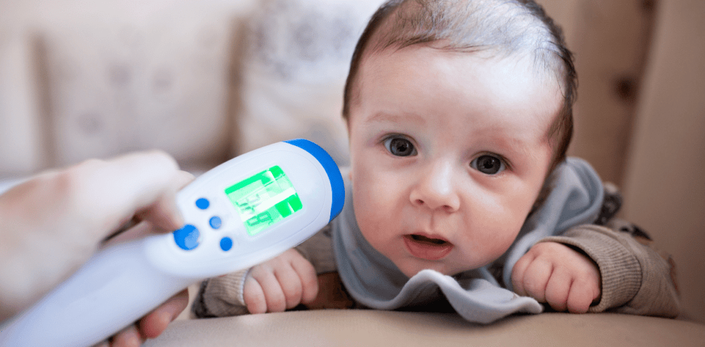 How to Dress a Baby with Fever at Night: A Parent's Guide