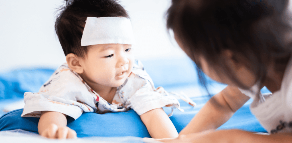 How to Dress a Baby with Fever at Night: A Parent's Guide